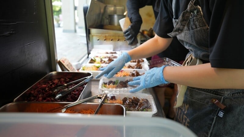 別讓一隻蟑螂毀了多年商譽！從近期食安風波看名店病媒防治的缺失與教訓。
